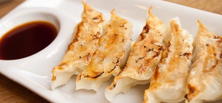 gyoza curiosities and recipe | Suki Desu