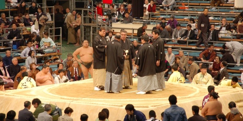 Montsuki - the traditional attire for men | Suki Desu