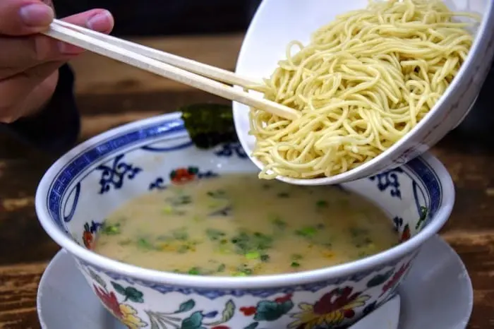 Kaedama: how to request more noodles in ramen